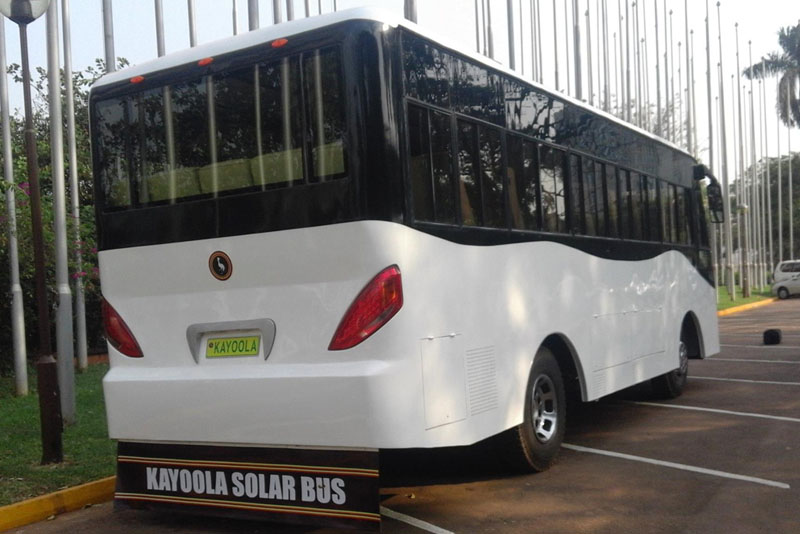 África y su primer autobús solar - CCEEA